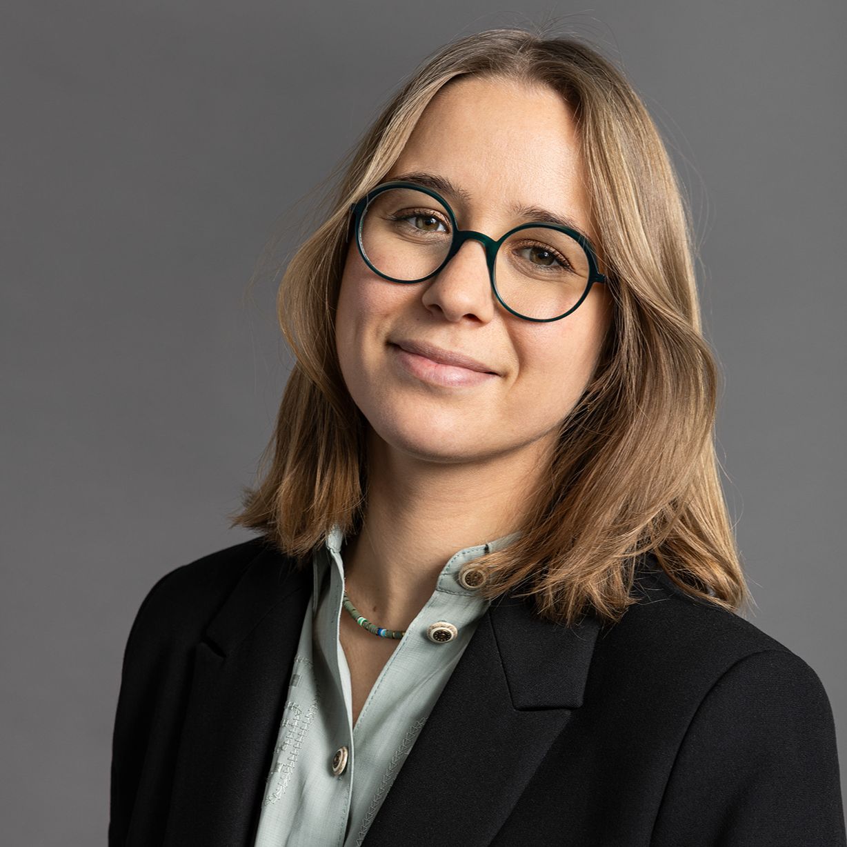 Elisa Laurent est promue investment manager au sein de l'équipe Transition énergétique de Rive ...